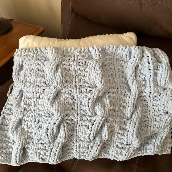 Knitting Pattern, Chunky Knit Cable Throw Blanket, Super Bulky Yarn ...