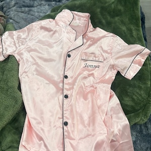 Mr and Mrs Custom Satin Pajamas, Personalized Pajamas for Couple ...