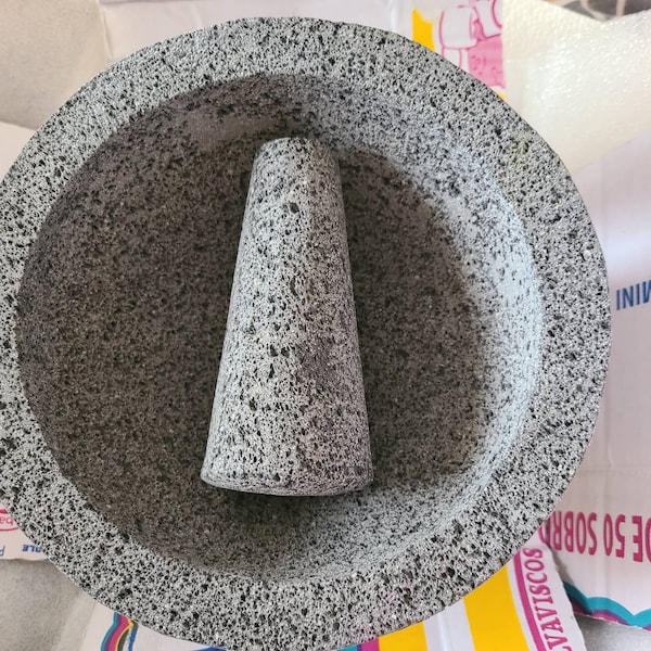 9 Inch Molcajete Mexican Volcanic Stone Mortar Handmade 9 Inches in ...