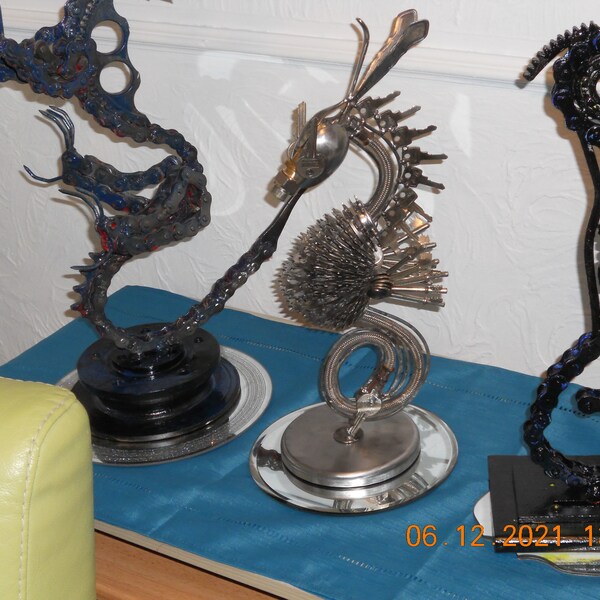 Scrap Metal Bee Sculpture - Etsy