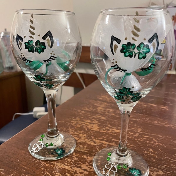 Carafe and Wine Glasses Hand Painted Emerald Green Shamrocks and Four ...