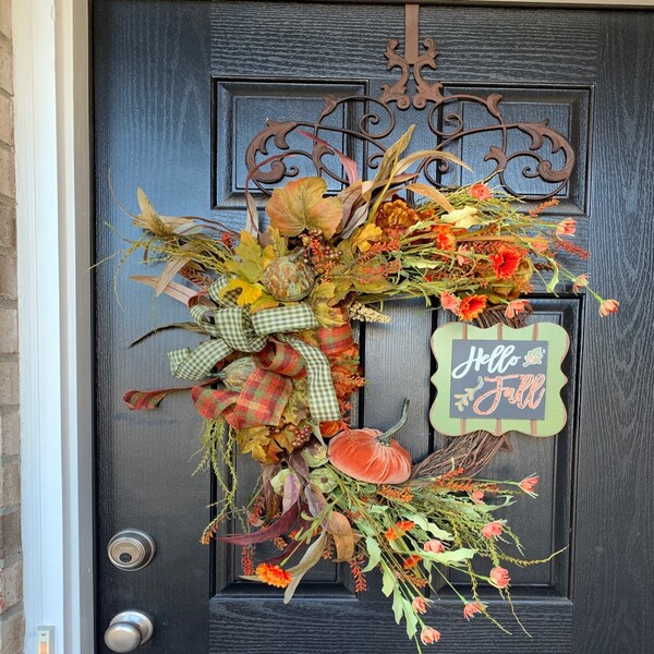 Candy Corn Teardrop Swag. Halloween Candy Wreath, Halloween Teardrop ...