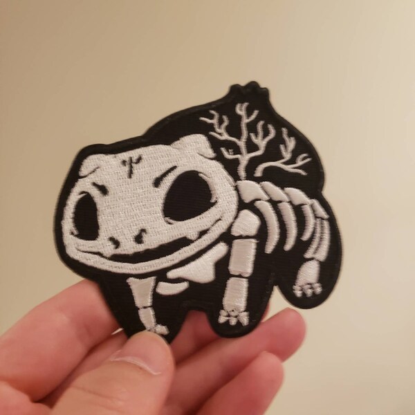 Spooky Bulbasaur Patch - Etsy