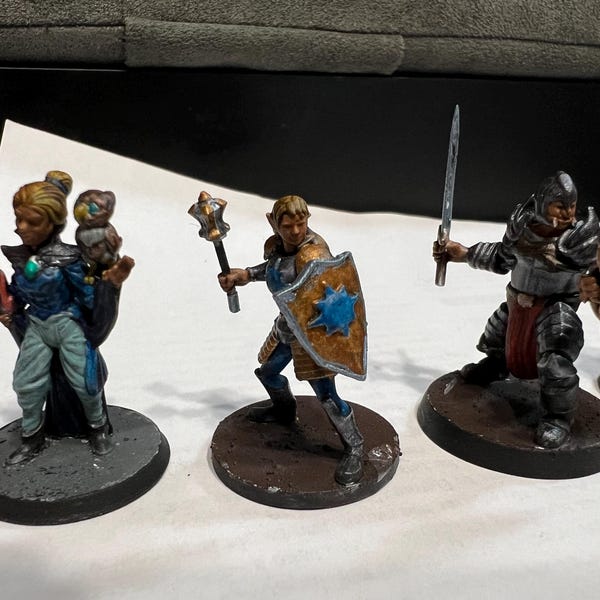 Hand Painted Half Orc Paladin, Fighter, Warrior Miniature for Dungeons ...