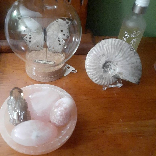 Rustic Emerald Green Volcanic Ash Glass Point man Made Glass - Etsy