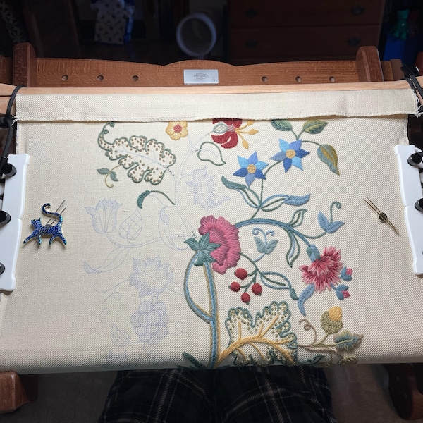 Adjustable Wooden Floor Embroidery Stand: Hands-free Cross Stitch Q ...