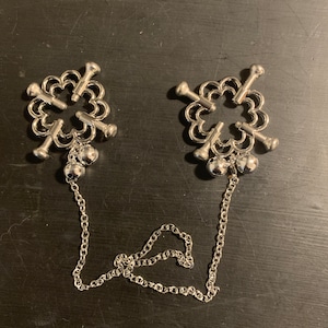 Nipple Stretchers / Clover Clamp Nipple Cages - Etsy
