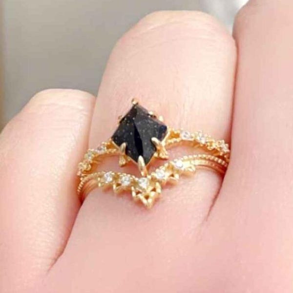 Acotar Officially Licensed, High Lady of the Night Court Ring, Feyre ...