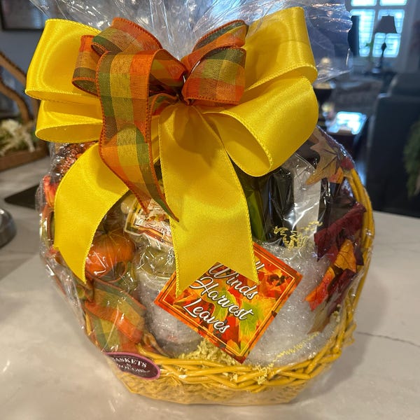 Apple Themed Gift Basket, Farmhouse Apple Gift, Apple Birthday Gift ...