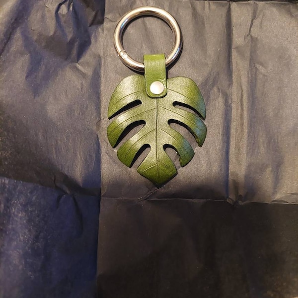 Monstera Leaf Leather Keychain - Small / Gift Ideas / Cute Boho Key ...
