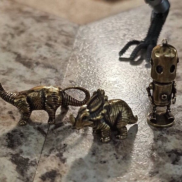 Bitsy, the Brass Robot Figurine - Etsy