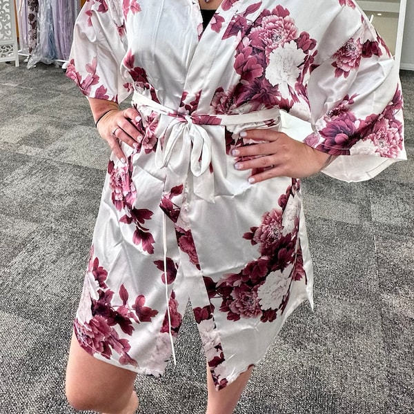 SALE Floral Bridesmaid Robes-bridesmaid Gifts- Personalized Robes for ...