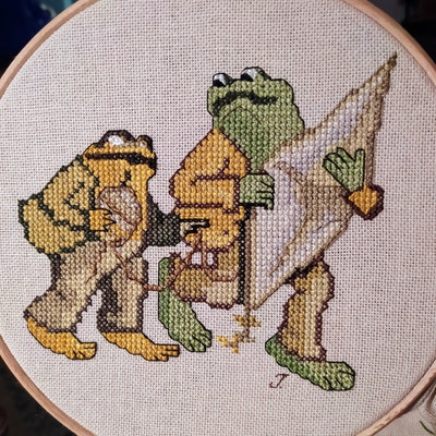 Frog and Toad Flying a Kite, a Cross Stitch Pattern - Etsy