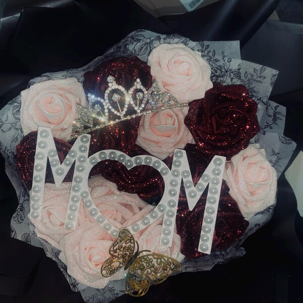 Graduation Roses Bouquet Glitter Flowers Class of 2025 Congratulations ...