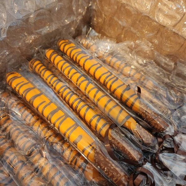 24 Tiger Themed Chocolate Covered Pretzels - Tiger Stripes Set of 24 - Etsy