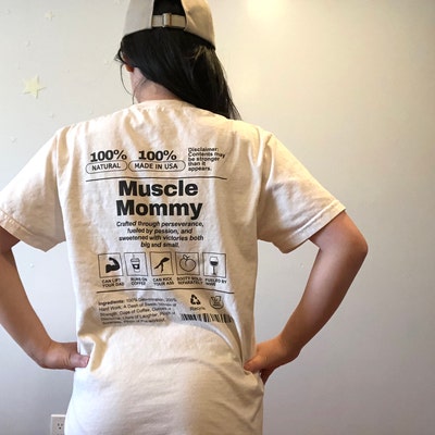 Muscle Mommy Gym Pump Cover Design PNG, Trendy GYM T-shirt, Moms, PNG ...