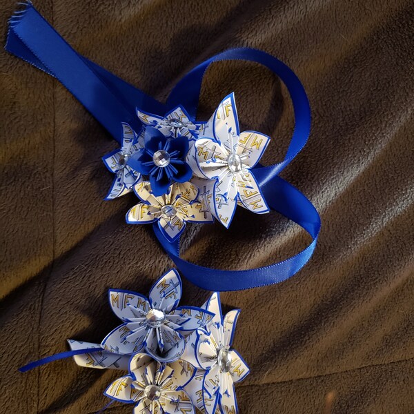 Prom Night- Custom Corsage & Boutonniere Set, Your School Logo ...