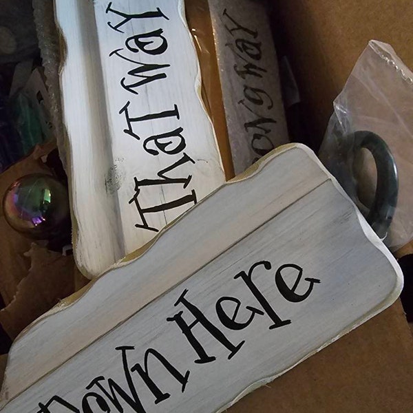 This Way That Way Not This Way Wonderland Fairytale Storybook Signpost ...