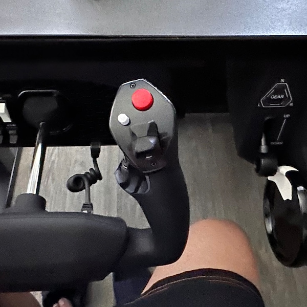 Honeycomb Alpha Yoke, Honeycomb Bravo Throttle and Logitech Panel ...