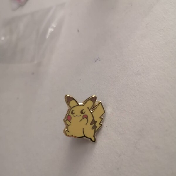 Pokédex Hinged Enamel Pin - Mini Switchable Pokémon Pins - Etsy