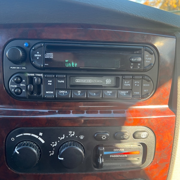 2011-2012 Chevrolet Impala Am Fm Mp3 Single Disc CD Player With ...
