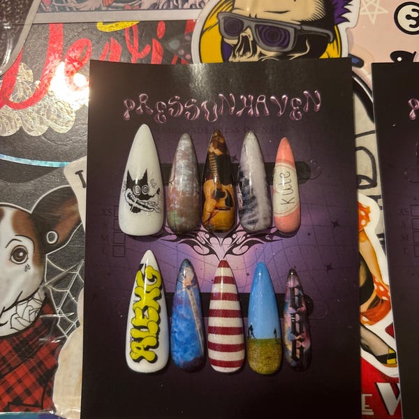 Gothic Chained Handmade Press-on Nails, Punk Inspired Fake Nails ...