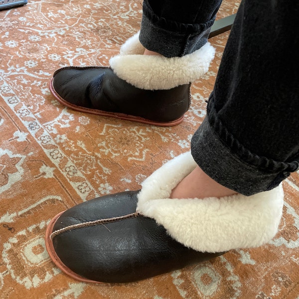 The Best Sheepskin Slippers in the Universe - Men's Sizing - Finest ...