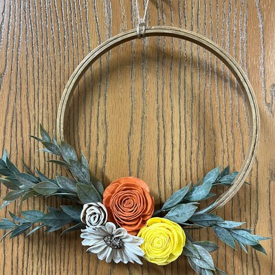 Natural Macrame Hoop Wall Hanging With Neutral Sola Wood Flowers and ...