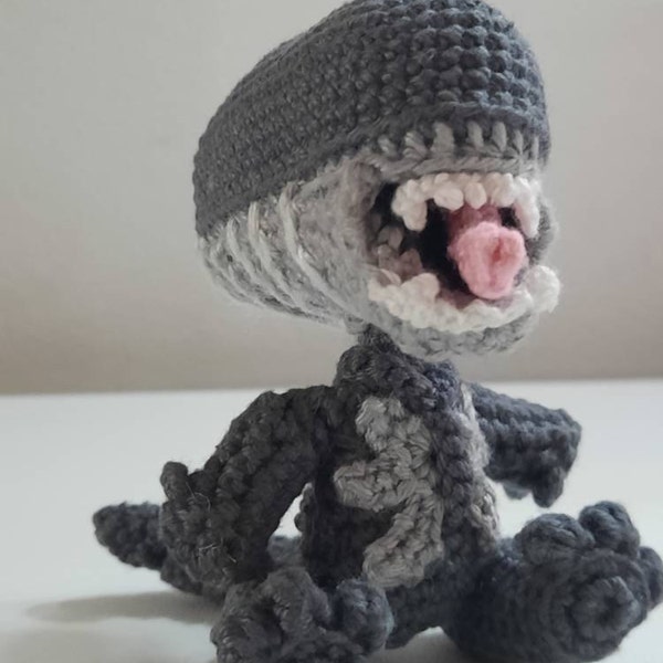 Crochet PATTERN Lil'xeno Cute and Little Scary Amigurumi Alien From ...