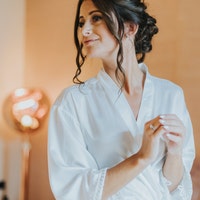 FILIA // White Flower Wedding Earrings, Floral Bride Earrings, Bridal ...