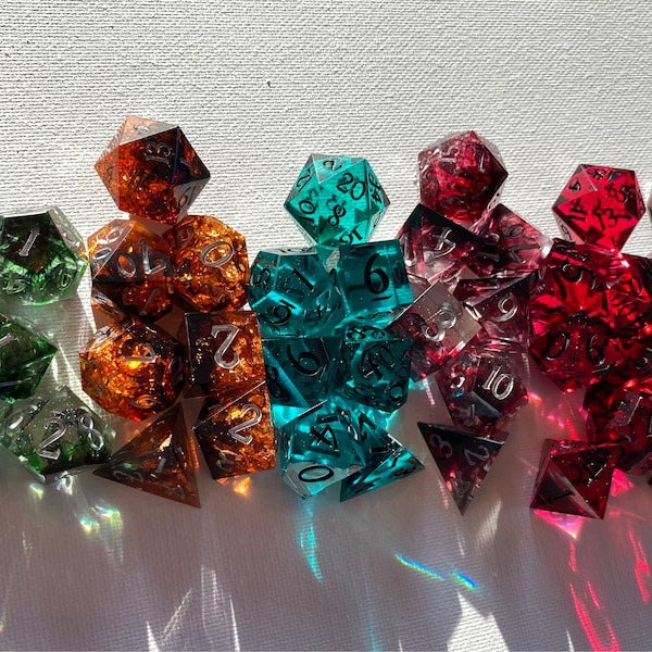 Handmade Resin DND Dice Set "blighted Blooddrop" | Custom Sharp Edge ...