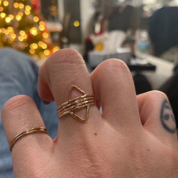 Triangle Stackable Ring Set of 4, Stackable Ring Set, Arrow Ring, Triangle Ring - Etsy