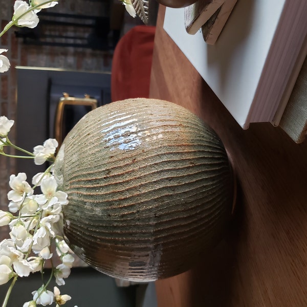 Colorama, Handmade Ceramic Vase, Moon Jar CVOC4CLR32 - Etsy