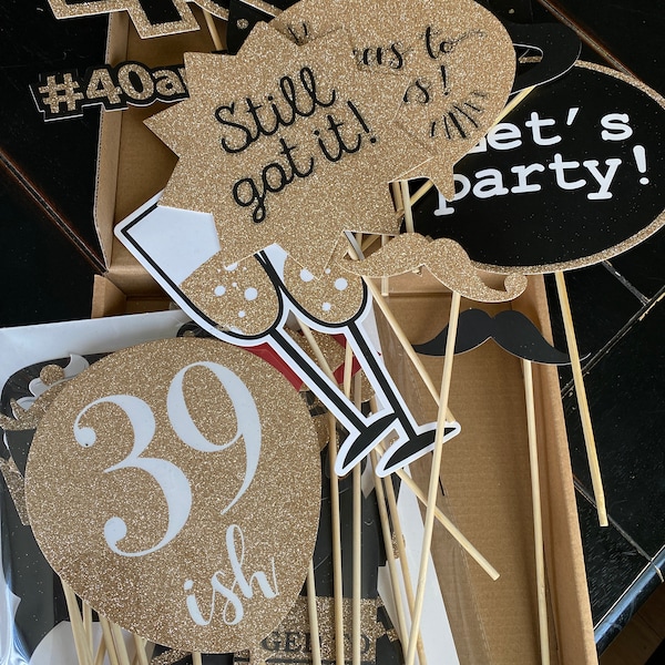 40th Photo Booth Props | FULLY ASSEMBLED | 40th Birthday Photo Booth ...