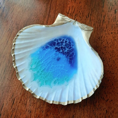 Ocean Resin Calico Scallop Shell Ornament Waves Beach Epoxy Handmade ...