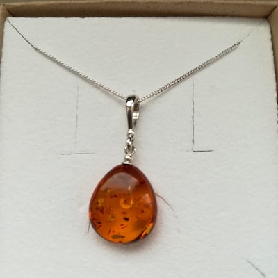 Rabbit Amber Figurine / Natural Baltic Hand Carved Amber - Etsy