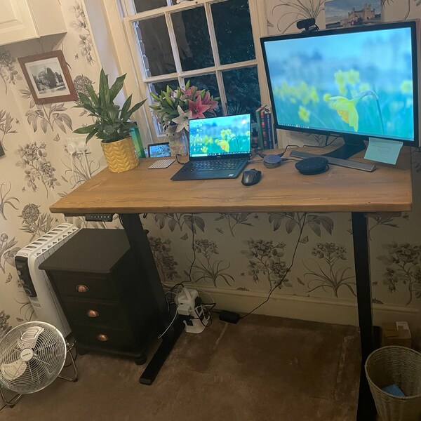 Industrial Style Height Adjustable Desk Sit Stand Desk With Electric ...