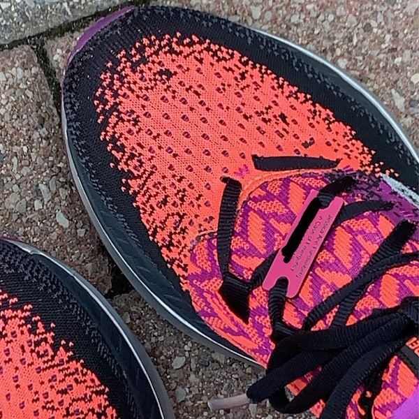 Personalized Running Shoe Tags: Custom Engraved Alert ID - Etsy