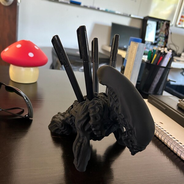 Alien Xenomorph Inspired Pen Holder - Etsy
