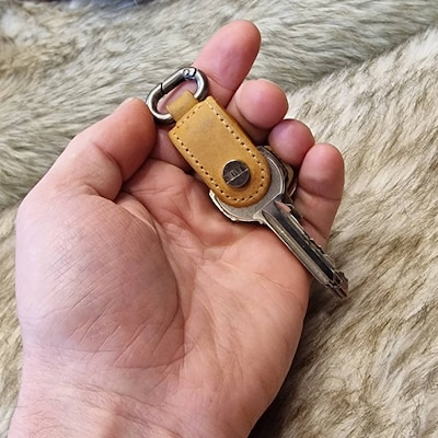 Minimalist Leather Key Organizer. Compact Leather Key Holder. Leather ...