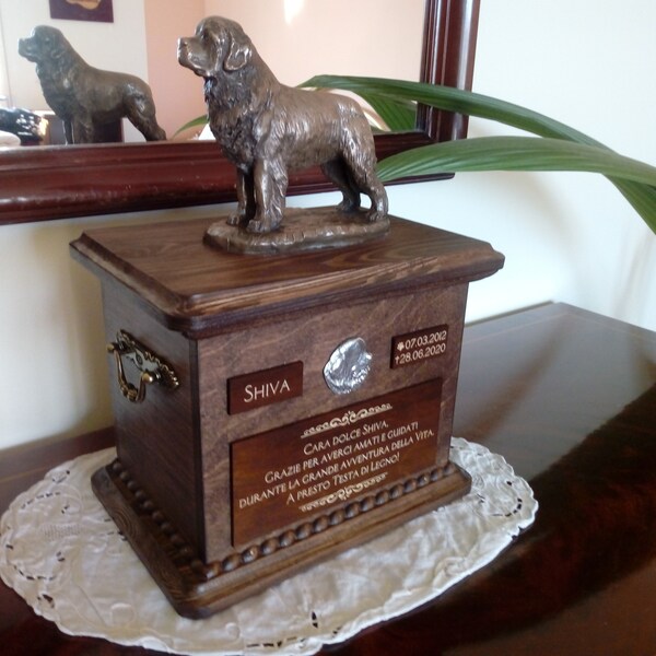 Newfoundland - Exclusive Urn for Dog Ashes With a Statue, Relief and ...