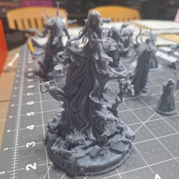 Vampire Hunter | Daywalker | Monster Slayer | Dnd Mini | Miniatures - Etsy