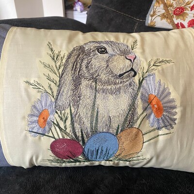 Machine Embroidery Easter Bunny With Meadow Flowers, Daisies. 5 Sizes ...