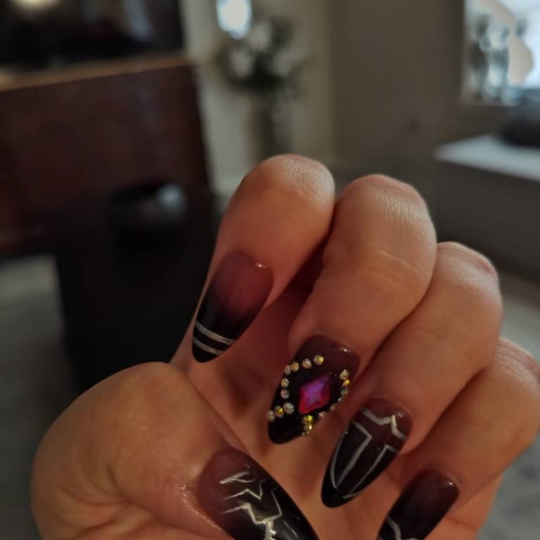 ZAYNE (love and Deep Space) Press on Nails - Etsy