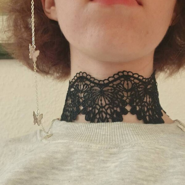 PEARLS OF DEW Delicate, Elegant, off White Lace Choker, Which is ...