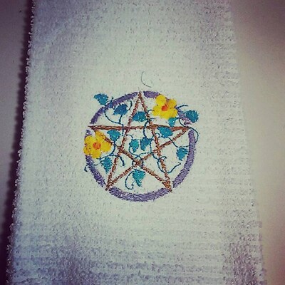 Pentacle Design, Wiccan Crafts, Pagan Crafts, Machine Embroidery, Pagan ...