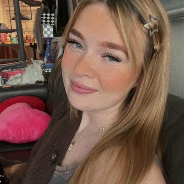 Daisy Earrings / Beaded Daisy Flower Earrings/ Dangle Flower Beaded ...