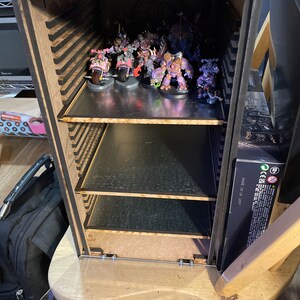 Magcase 2.0 MDF Magnetic Carrying Case / Display Case for Miniatures ...