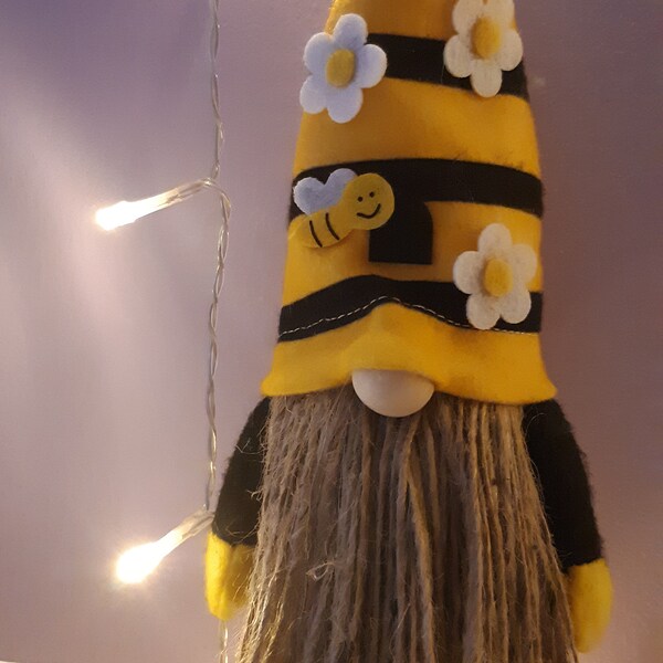 Bee Gnome, Spring Gnome, Honey Bee, Bumble Bee, Gnome With Flowers ...