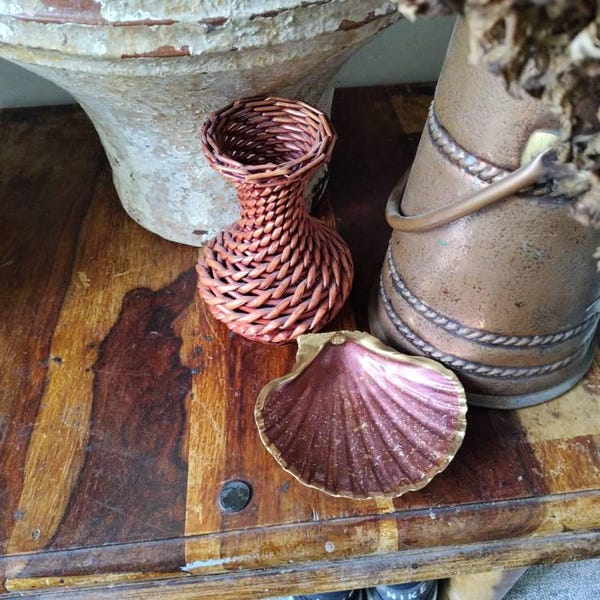 Royal Peacock Shell Jewellery Dish. Gold Leaf Jewellery Dish. Handmade ...